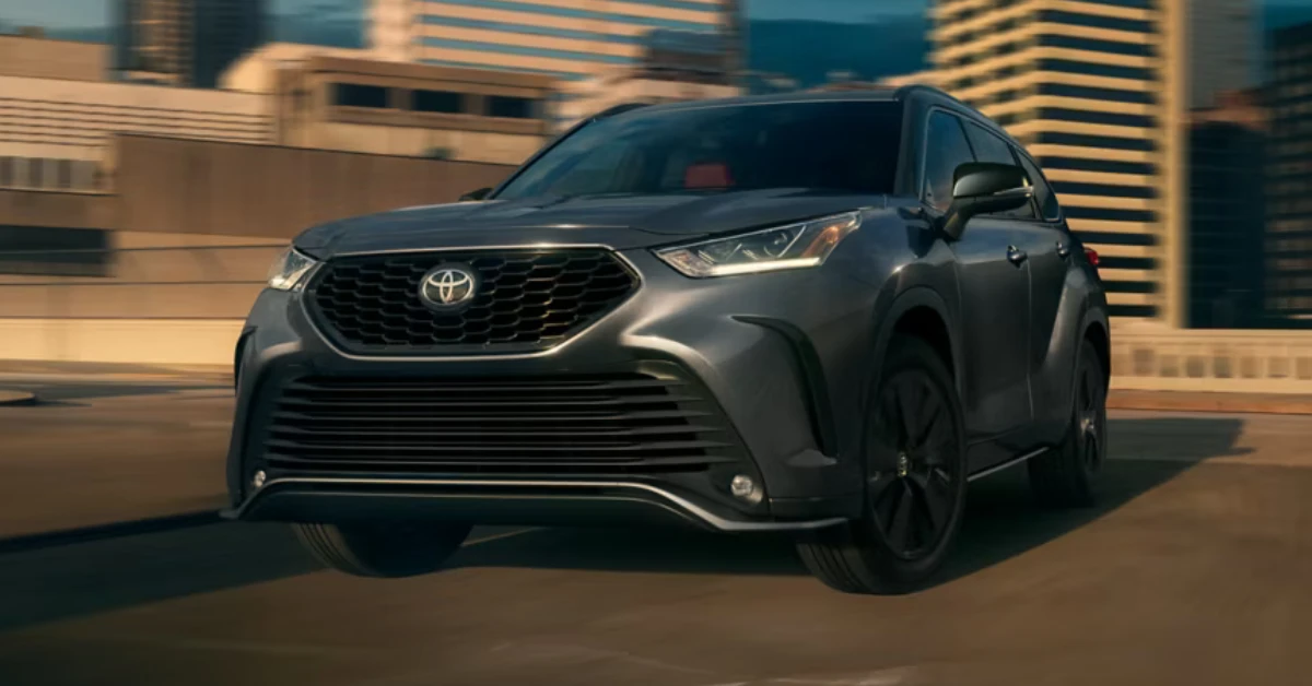 2025 Toyota Highlander Expert Review: Drive, Performance & Specs Tested ...